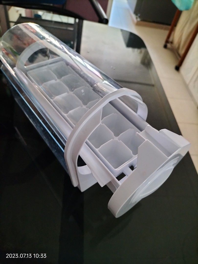 Ice Maker box/tray, Furniture & Home Living, Kitchenware & Tableware ...