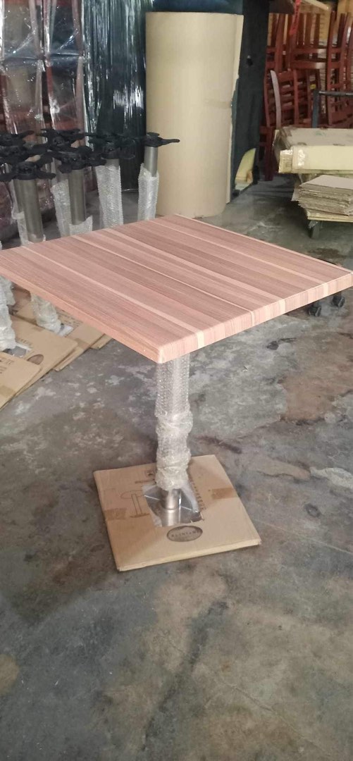 Isotop Table 60x60 on Carousell