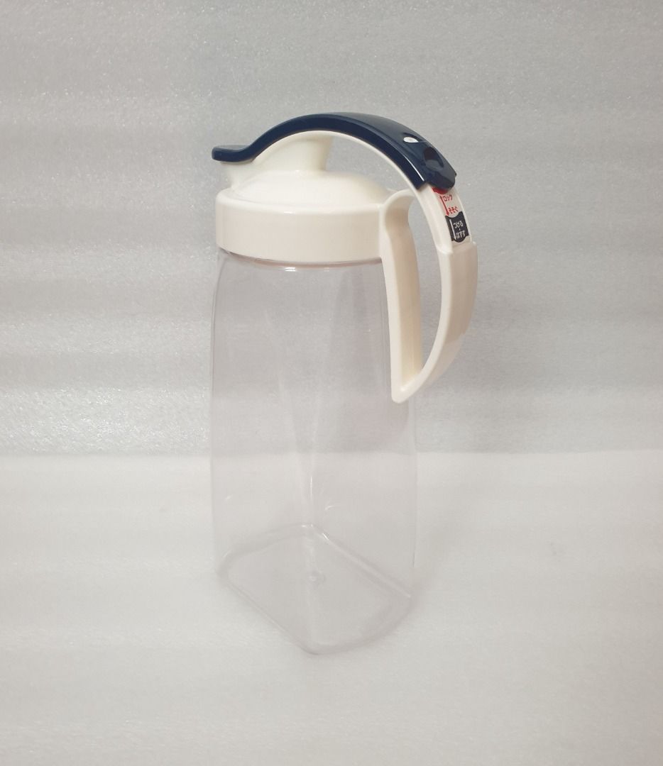 Iwasaki Kogyo LuStroware Slide Water Bottle Pitcher 2.1 Litres Made in ...