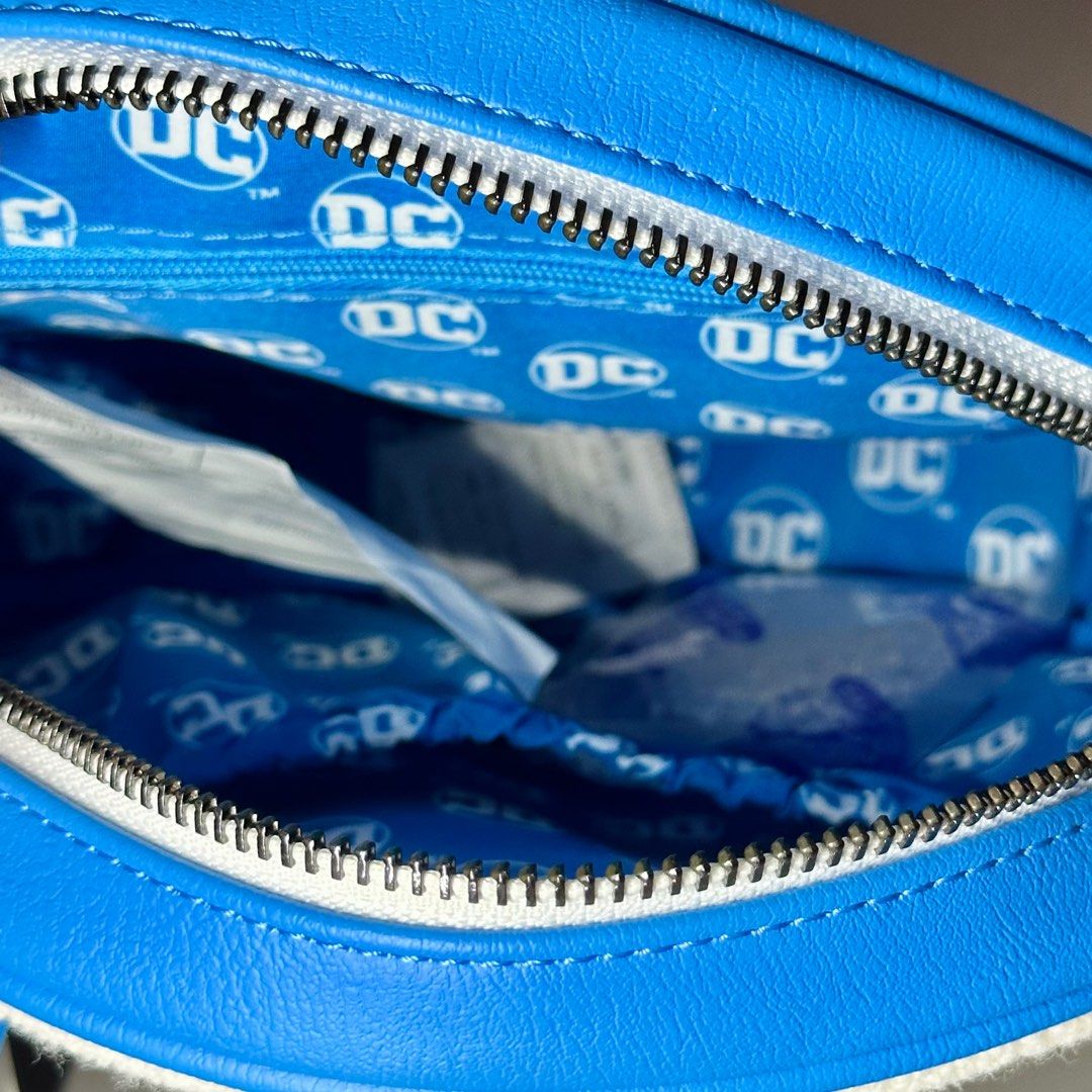 Japan Exclusive Loungefly DC Comics Crossbody Bag DC Logo 21cm x 21cm ...