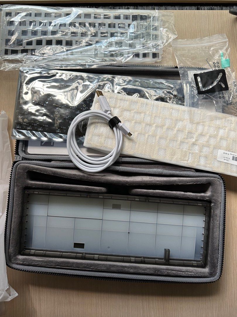 KBDFans KBD67 Lite R4 Mechanical Keyboard Set, Computers & Tech, Parts ...