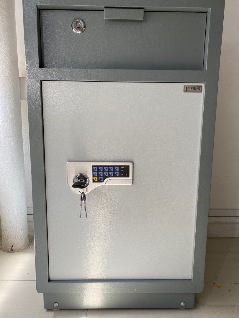 Large office/home Premier safe, Furniture & Home Living, Security ...