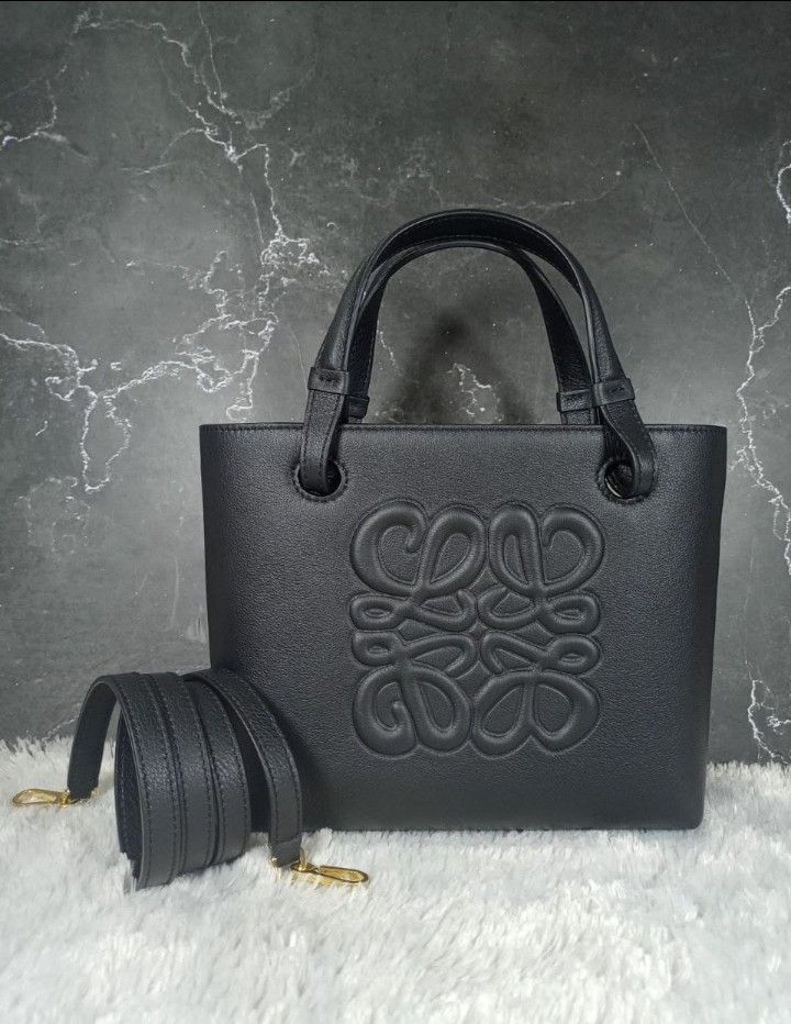Loewe Anagram Small Tote Black Complete multi, Fesyen Wanita, Tas ...