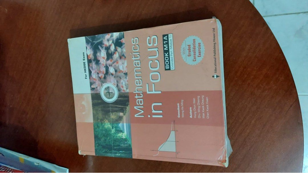 M1 textbook maths extension textbook mathematics in focus 1a, 興趣及遊戲, 書本 & 文具, 教科書 - Carousell