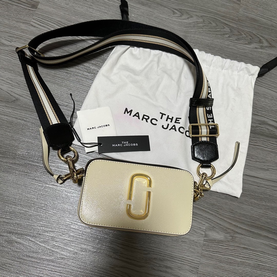 Marc Jacob The Snapshot, Women's Fashion, Bags & Wallets, Cross-body ...