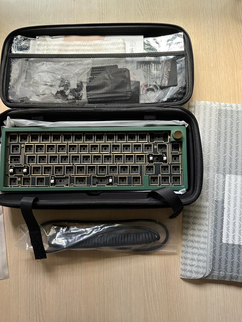 Meletrix Zoom65 EE V1 Mechanical Keyboard Kit, Computers & Tech, Parts ...