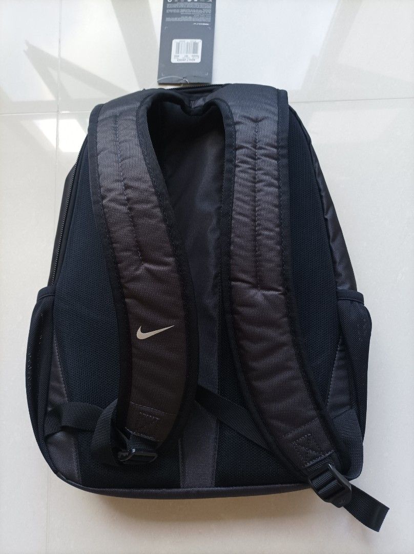 Nike Laptop Backpack, Men's Fashion, Bags, Backpacks on Carousell