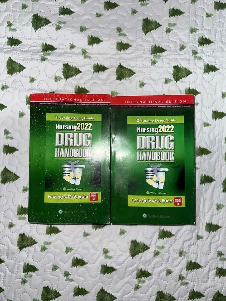 Nursing Drug Handbook, Hobbies & Toys, Books & Magazines, Textbooks on Carousell