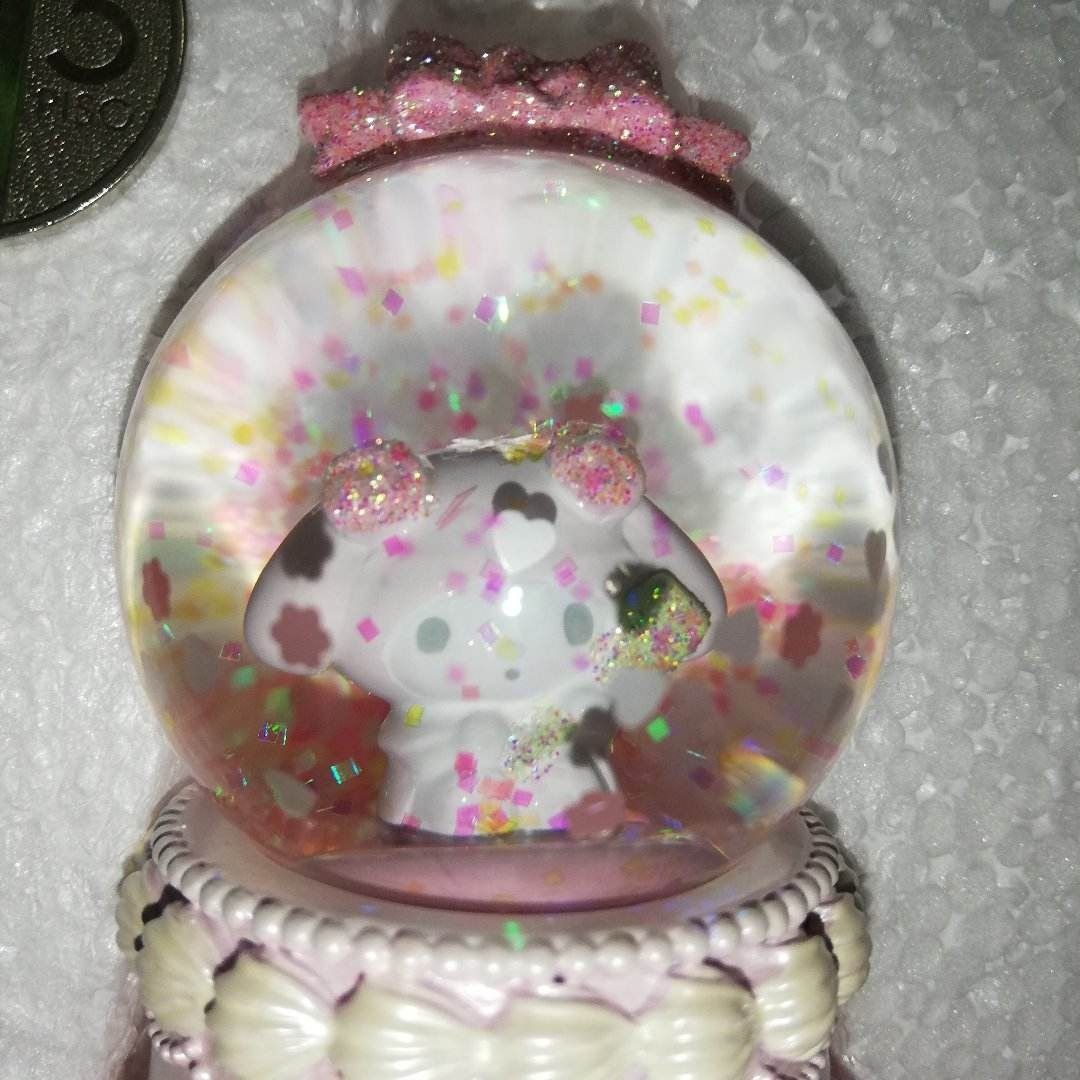 Original Sanrio 2022 My Melody Snow Globe Year End limited edition ...