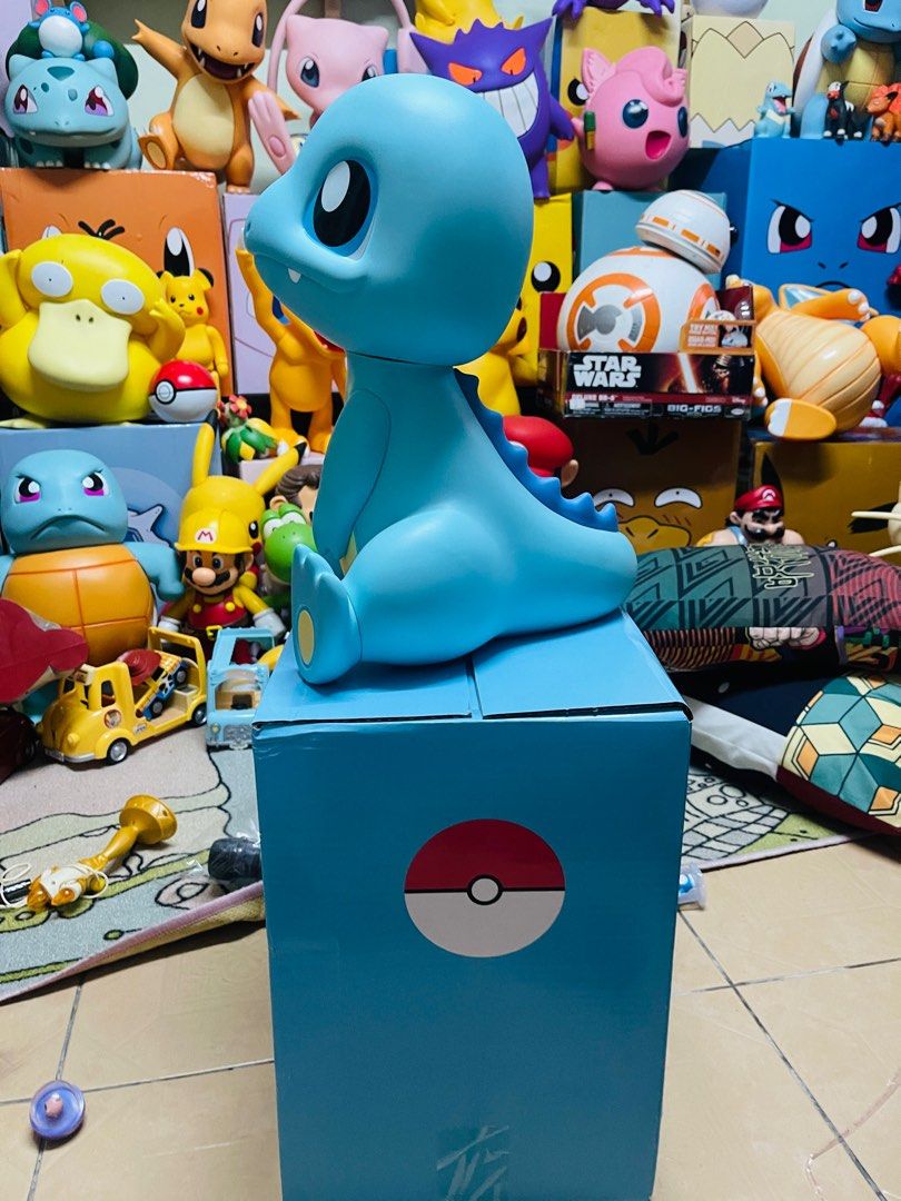 Pokemon blue water dragon charmander lifesized oversized 40cm, Hobbies ...