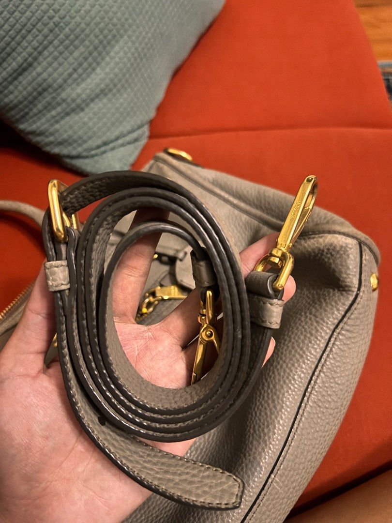 Prada Agrilla Vitello Daino Leather Authentic, Luxury, Bags & Wallets on Carousell