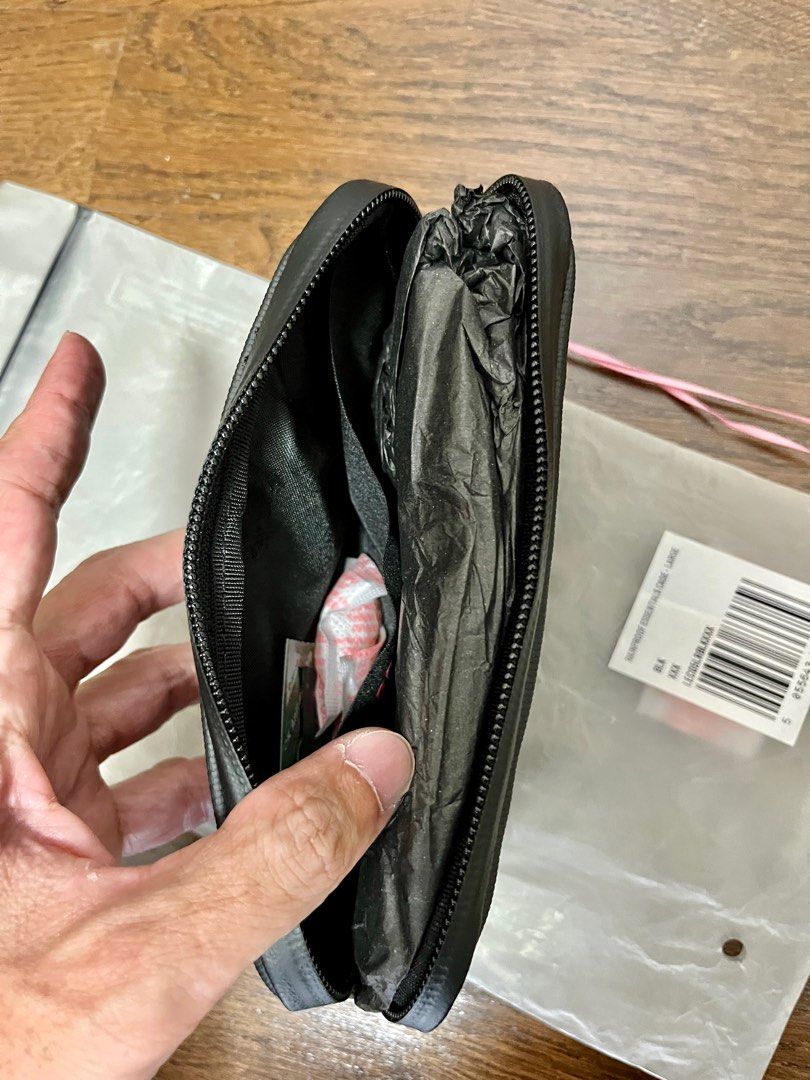 RAPHA BLACK RAINPROOF ESSENTIALS CASE - LARGE, Women's Fashion, Bags ...