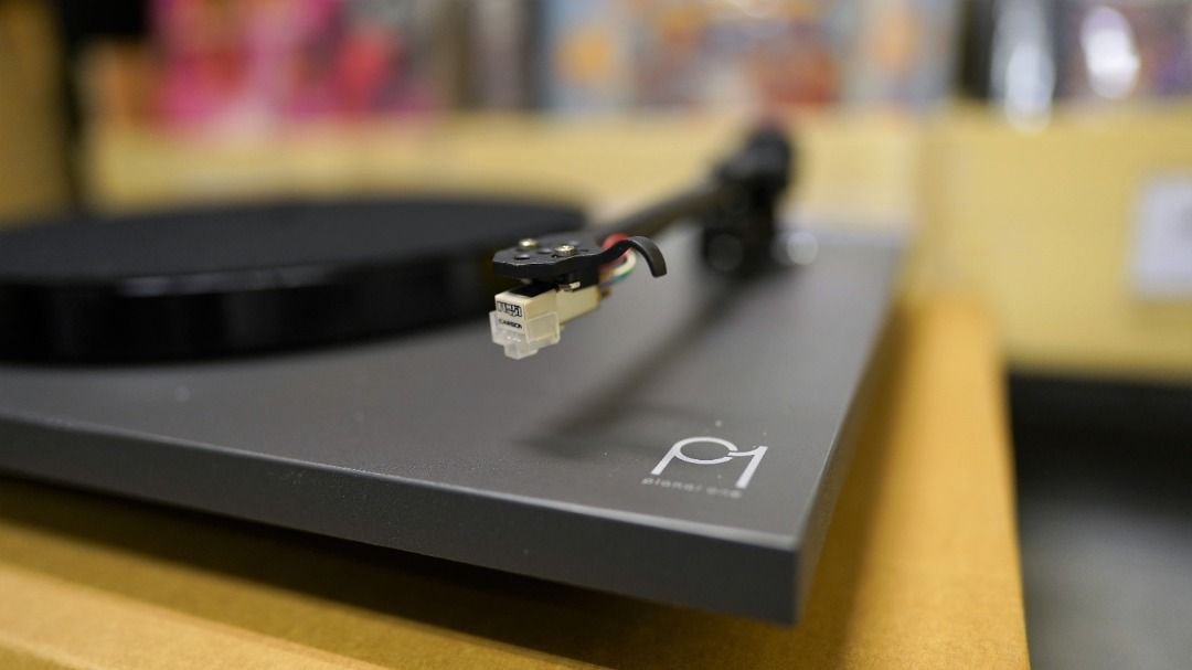 Rega P1 turntable, Audio, Other Audio Equipment on Carousell
