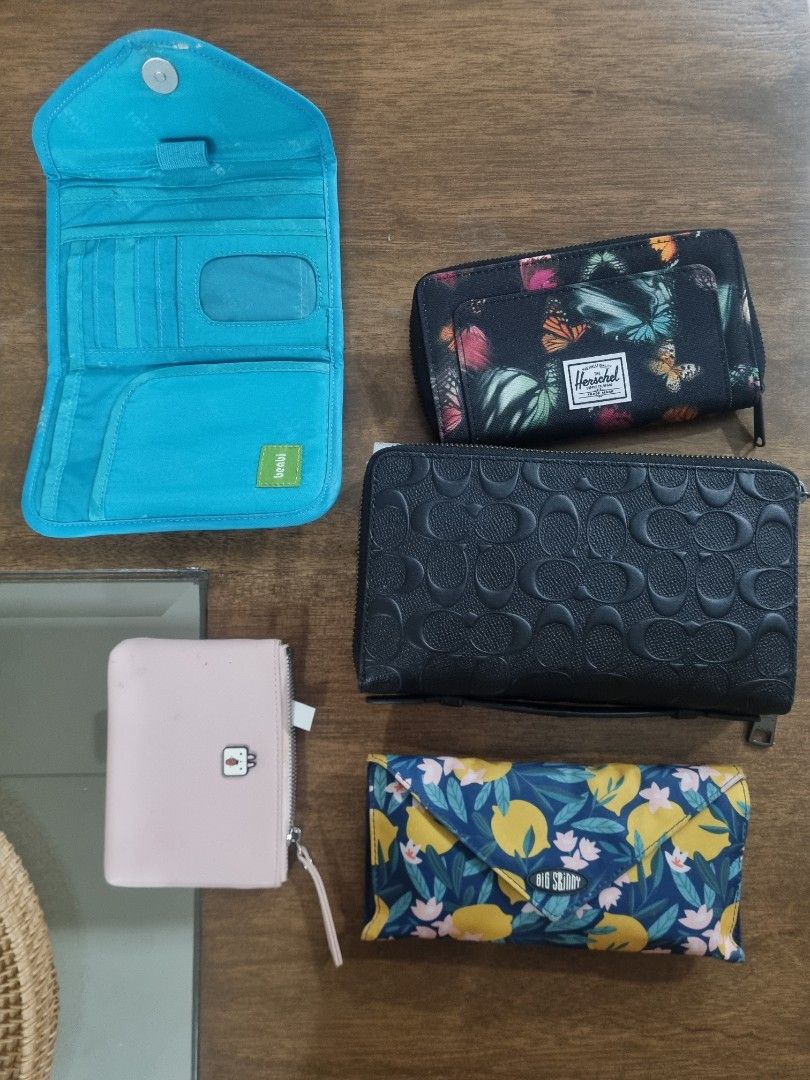Rush wallet bundle, Women's Fashion, Bags & Wallets, Wallets & Card ...