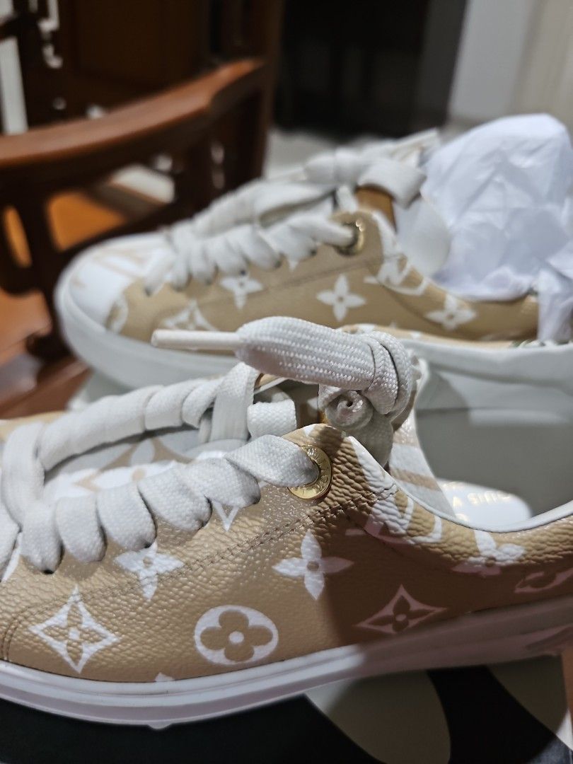 Sepatu Louis Vuitton Original Uk. 36, Fesyen Wanita, Sepatu di Carousell