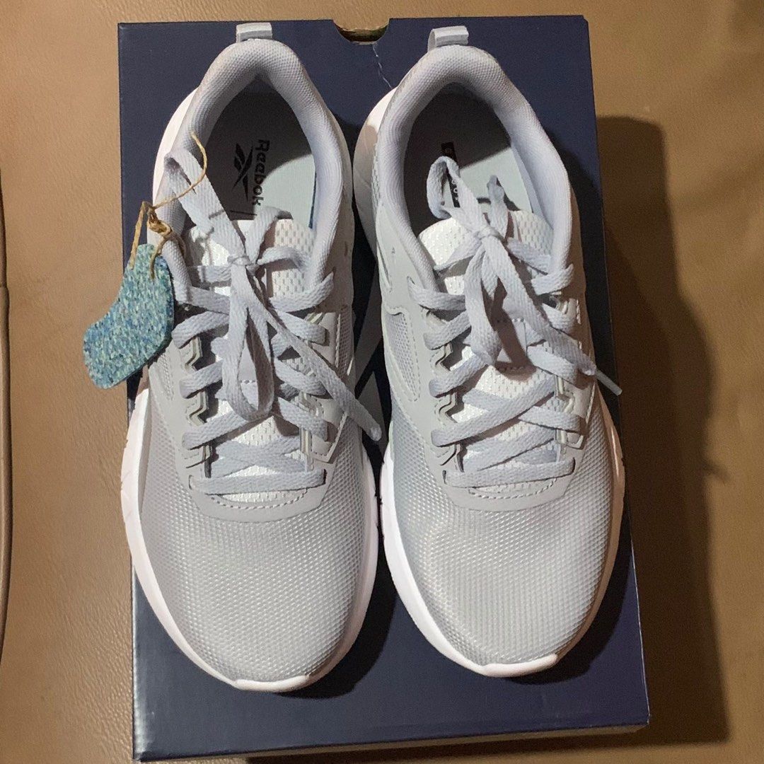 Sepatu Reebok, Fesyen Pria, Sepatu , Sneakers di Carousell