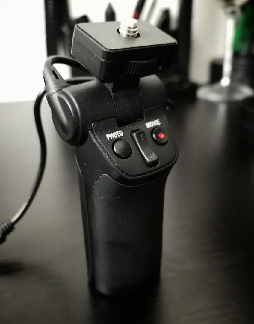 Shoting grib sony zv 1, Photography, Cameras on Carousell