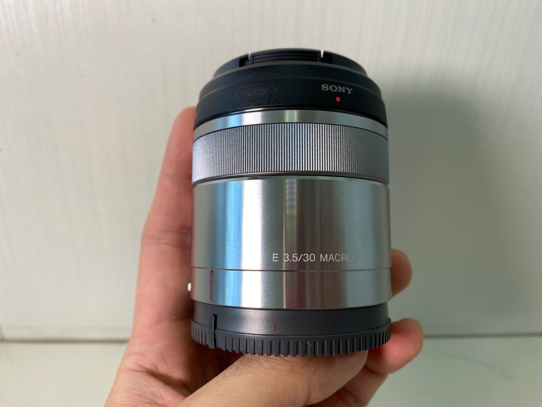 Sony 30mm 3.5 macro, Photography, Lens & Kits on Carousell