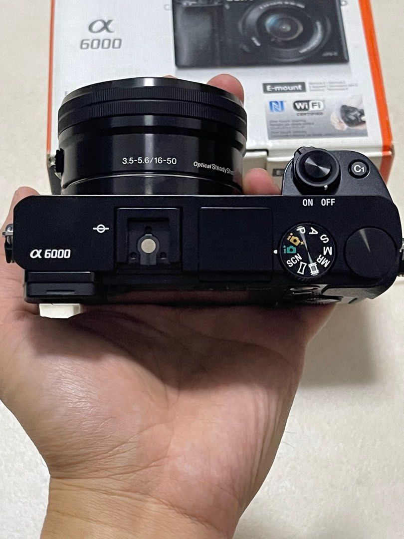 Sony a6000 with only 87 shutter count, Photography, Cameras on Carousell