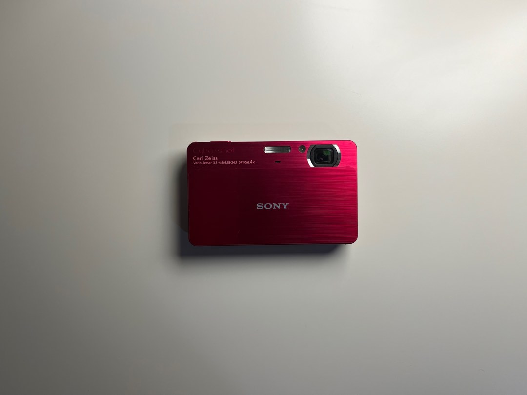 Sony Cybershot DSC-T700 (MINT), Photography, Cameras on Carousell