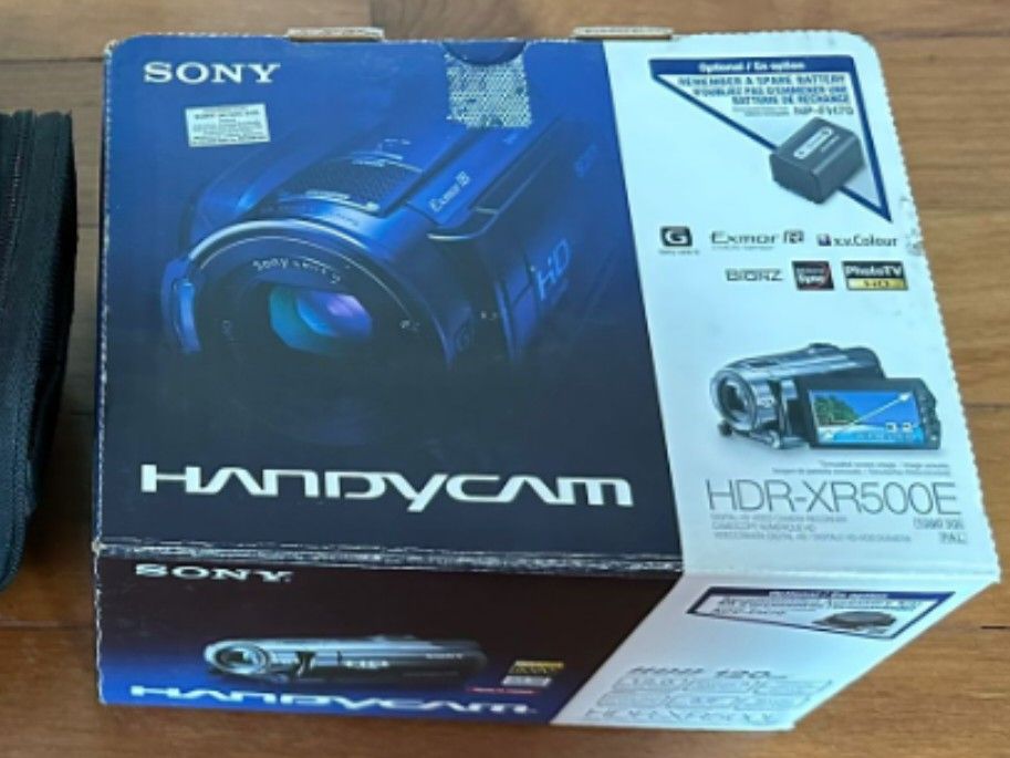 Sony video camera set with tripod remote, Photography, Video Cameras on Carousell