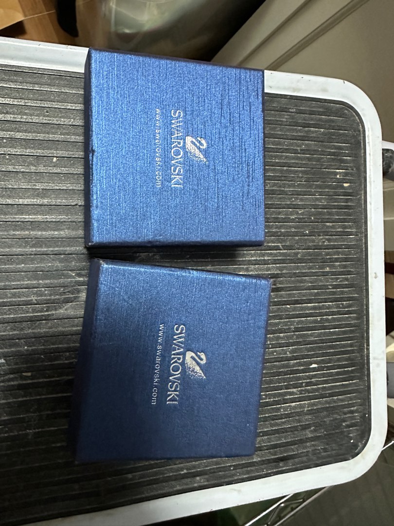 Swarovski Box, Women's Fashion, Jewelry & Organizers, Charms on Carousell