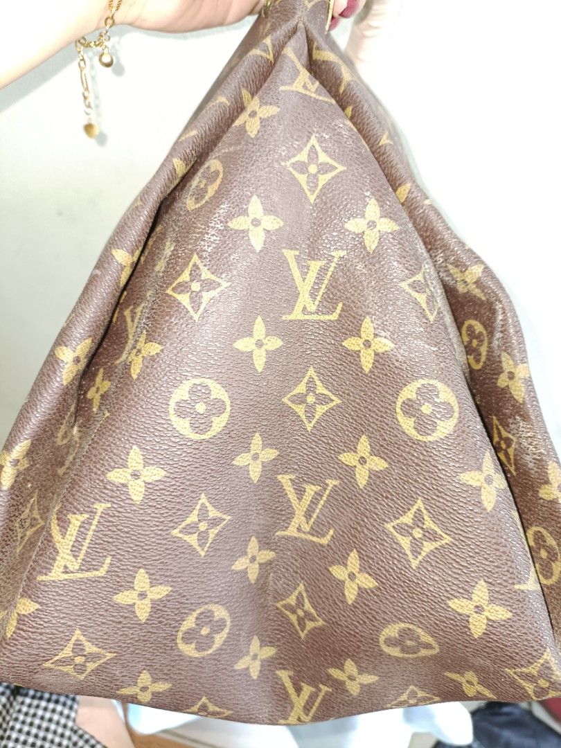 Tas LV, Barang Mewah, Tas & Dompet di Carousell
