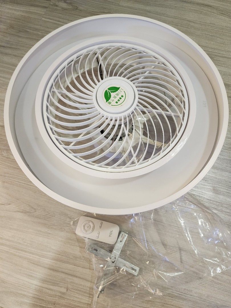 TCL fan with light 20inch, Furniture & Home Living, Lighting & Fans ...