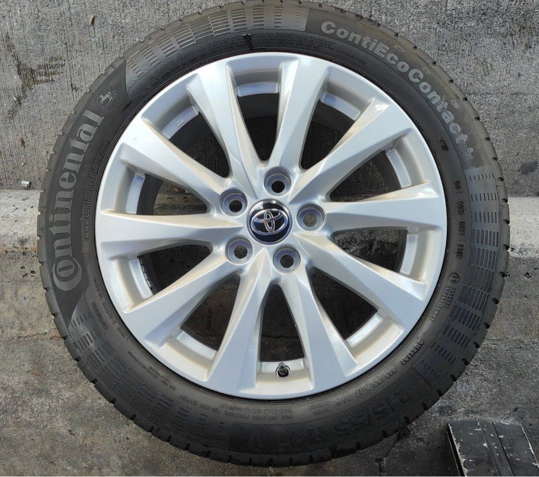 Toyota Rims with Tyres, Car Accessories, Tyres & Rims on Carousell