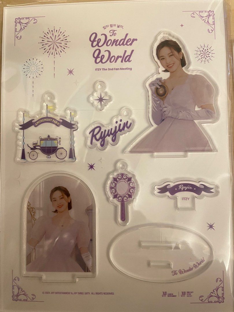 TWICE Sana ready to be acrylic stand + Itzy Ryujin to wonder world ...