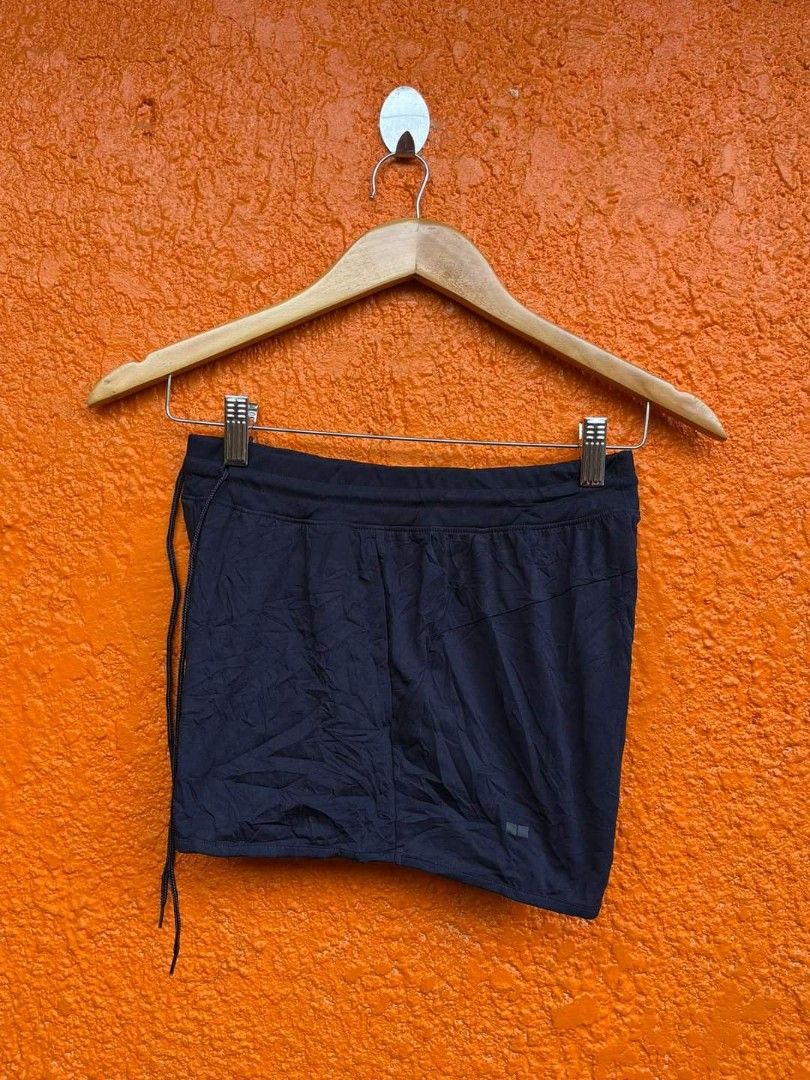 Uniqlo Dry Tech Short, Women's Fashion, Bottoms, Shorts on Carousell