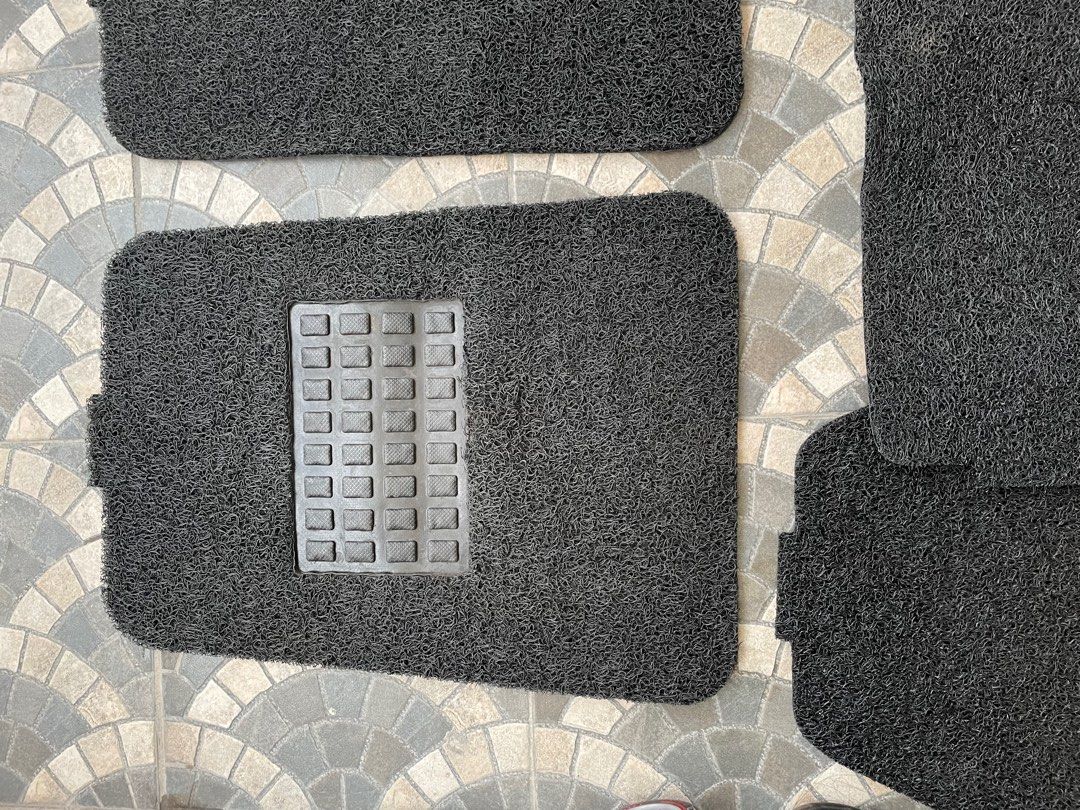 Universal Car Mat Coil Mat Spaghetti Matting universal mat Black Nomad ...