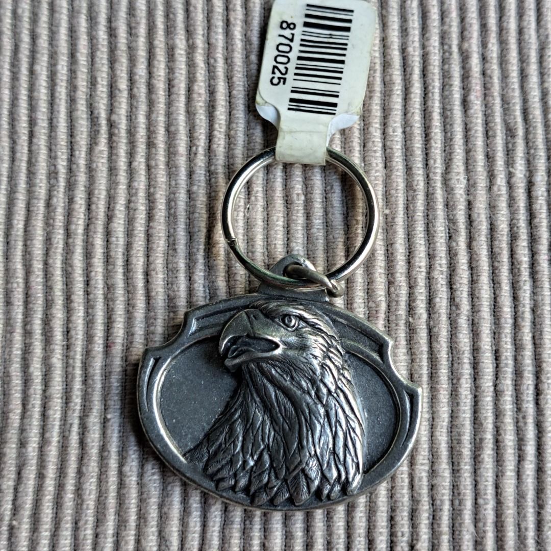 Very Fine Key Chains - Bald Eagle and Buffalo, Hobbies & Toys ...