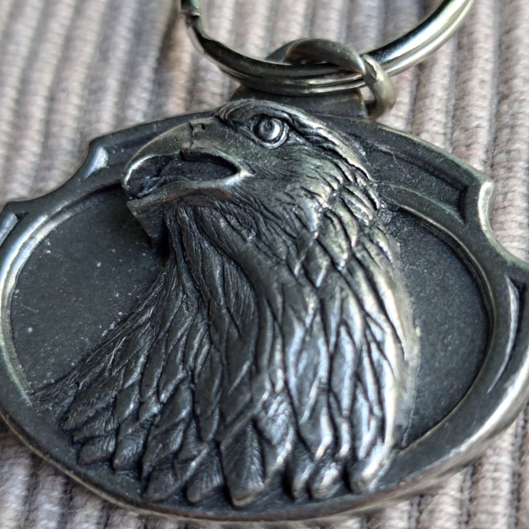 Very Fine Key Chains - Bald Eagle and Buffalo, Hobbies & Toys ...