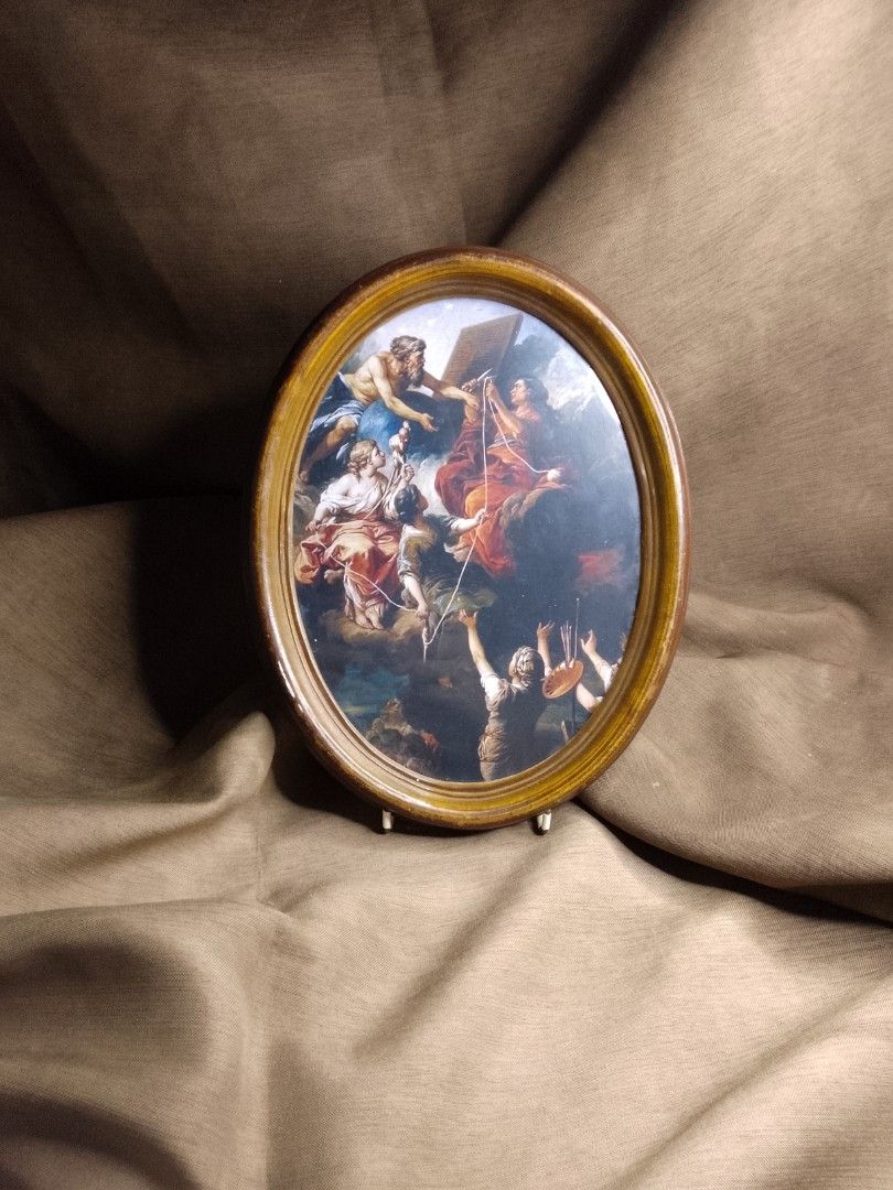 Vintage Frame Oval shape Wall display on Carousell