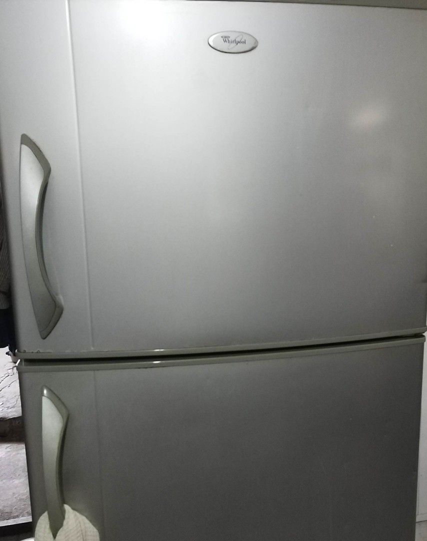Whirlpool ref, TV & Home Appliances, Other Home Appliances on Carousell