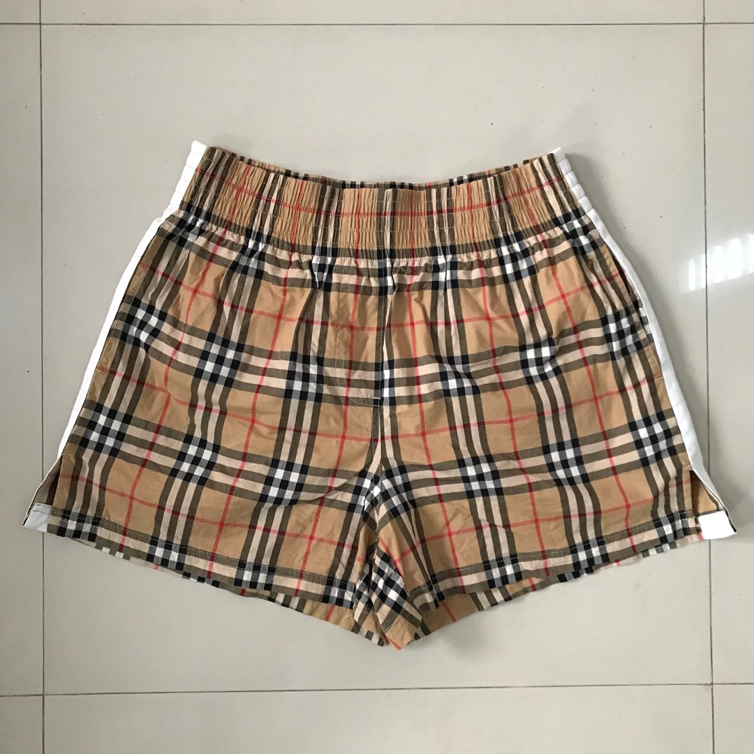 Burberry Short, Women's Fashion, Bottoms, Shorts on Carousell