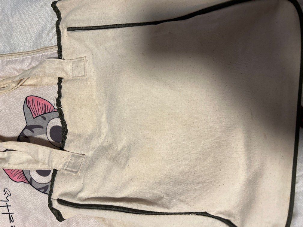 Catcha tote bag on Carousell