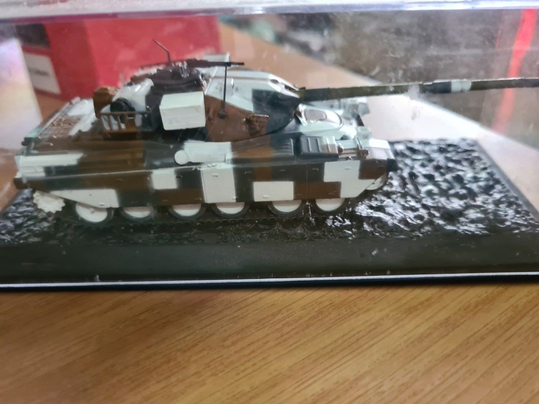 Chieftain tank 1/72, Hobbies & Toys, Toys & Games on Carousell