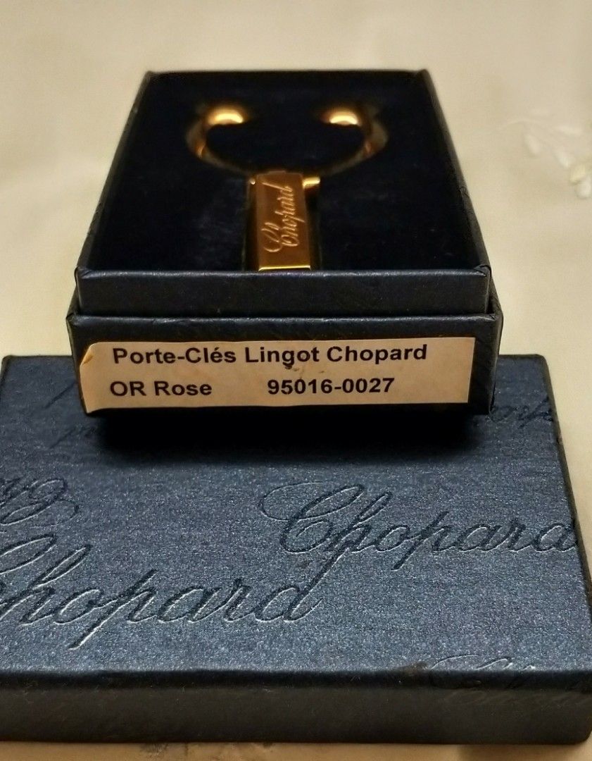 Chopard keyholder(Porte-Cles Lingot), Men's Fashion, Watches ...