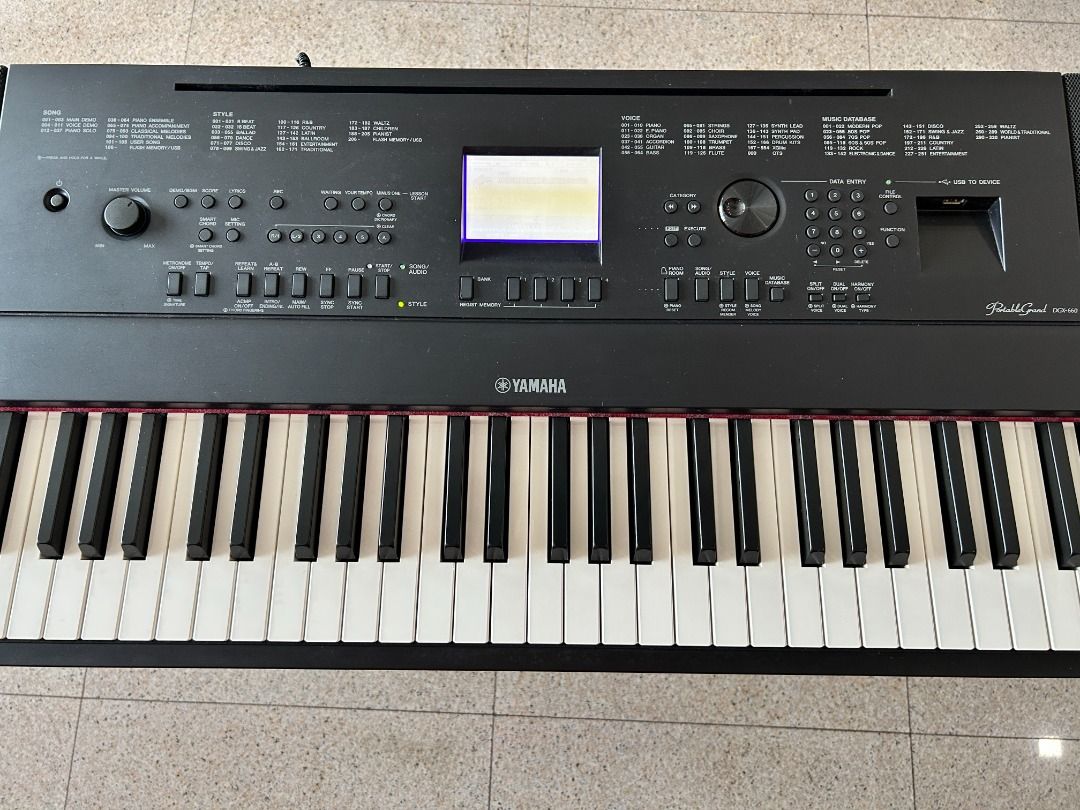 DGX 660 Digital Piano, Hobbies & Toys, Music & Media, Musical ...