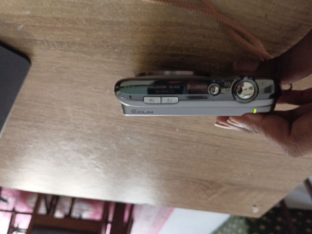 Digital Camera EX-H10 Spoilt, Photography, Cameras on Carousell