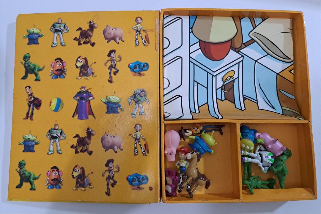 Disney Pixar Toy Story Busy Book, Hobbies & Toys, Books & Magazines ...