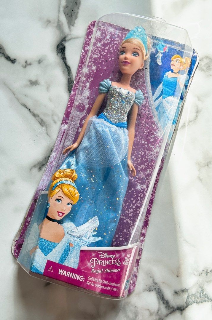 Disney Princess Royal Shimmer doll 迪士尼公主/灰姑娘公仔, 興趣及遊戲, 玩具 & 遊戲類 - Carousell