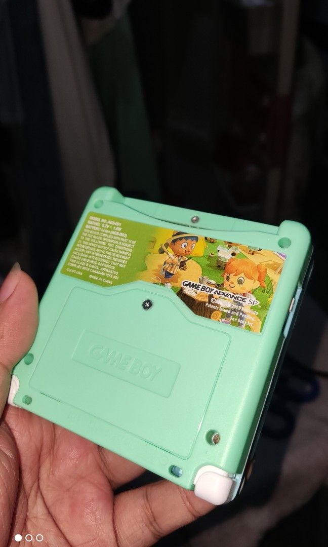 Gameboy Advance SP Pastel Green Animal Crossing Embossed Leaf Design on ...