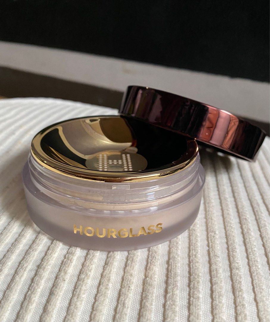 Hourglass Veil Translucent Powder on Carousell