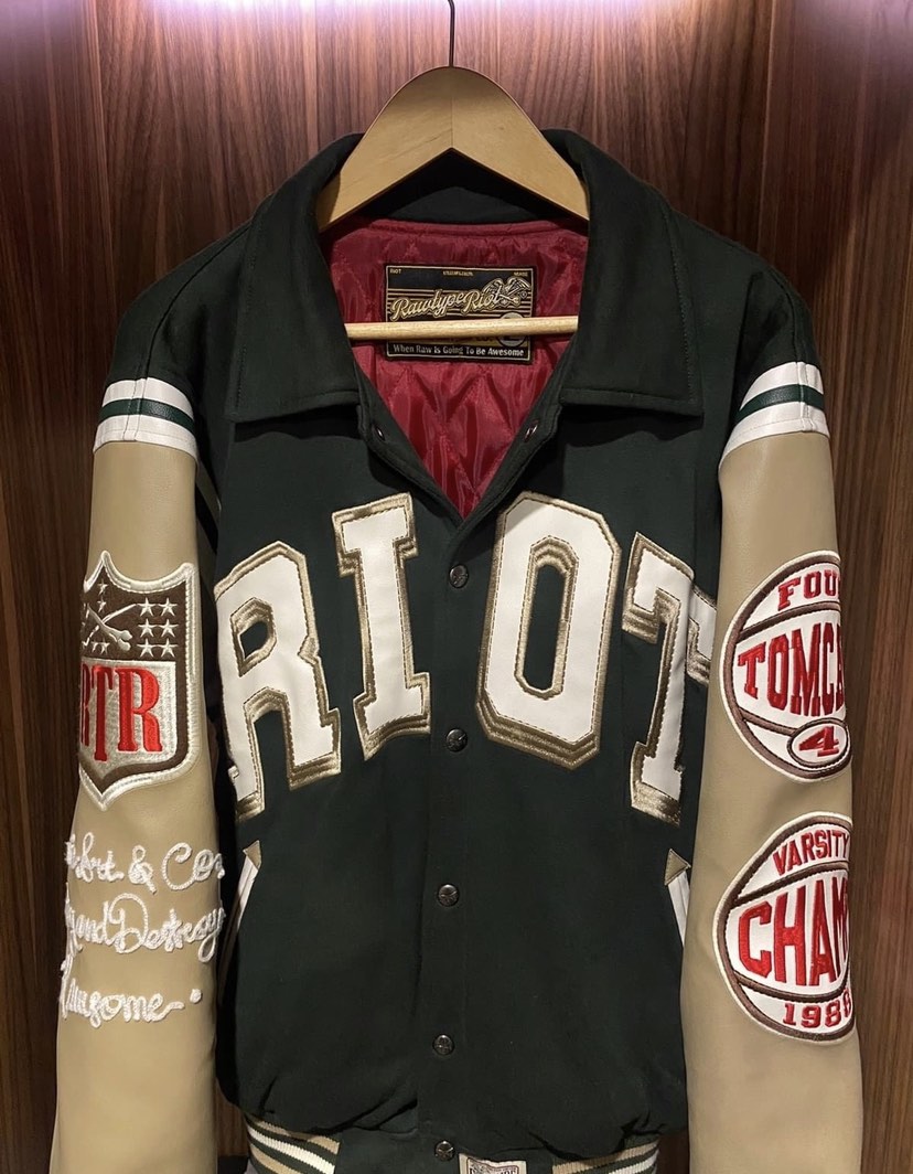 Jacket varsity Rawtype Riot Tomcat 4, Fesyen Pria, Pakaian , Lainnya di ...