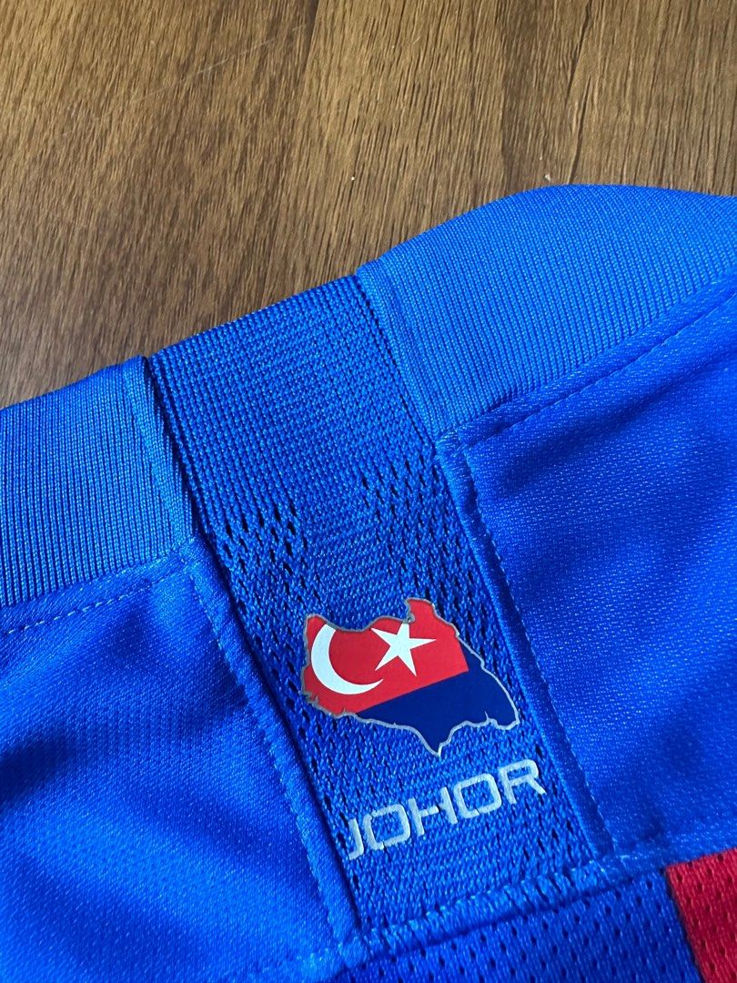 JDT home 2020 player issue, Men's Fashion, Activewear on Carousell