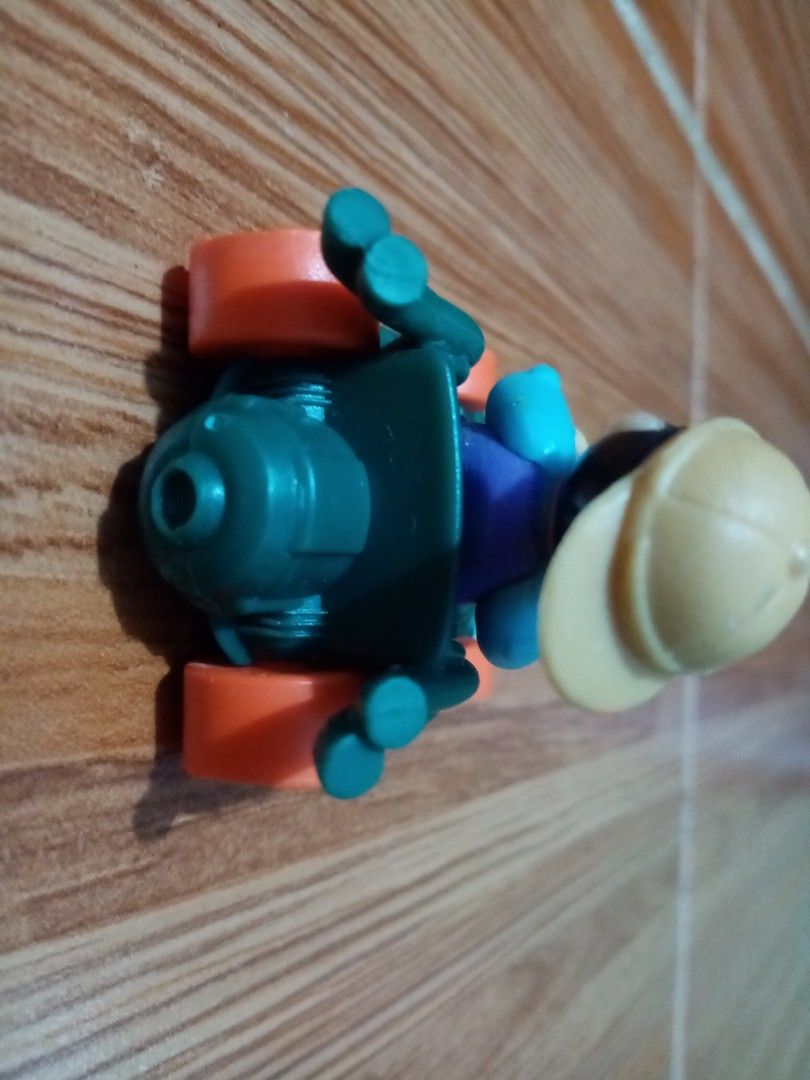 Jollibee kiddie meal toy 2018 jolly racers YUM, Hobbies & Toys, Toys ...