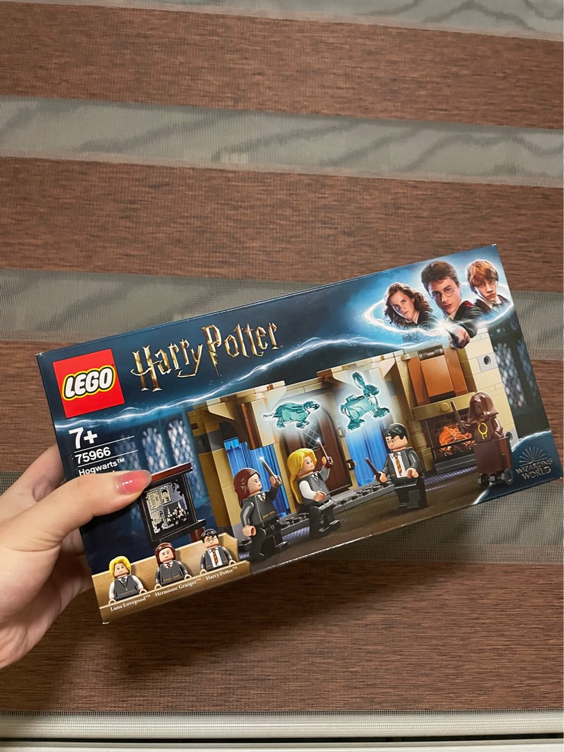 Lego 75966 Harry Potter Hogwarts Room of Requirement, Hobbies & Toys ...